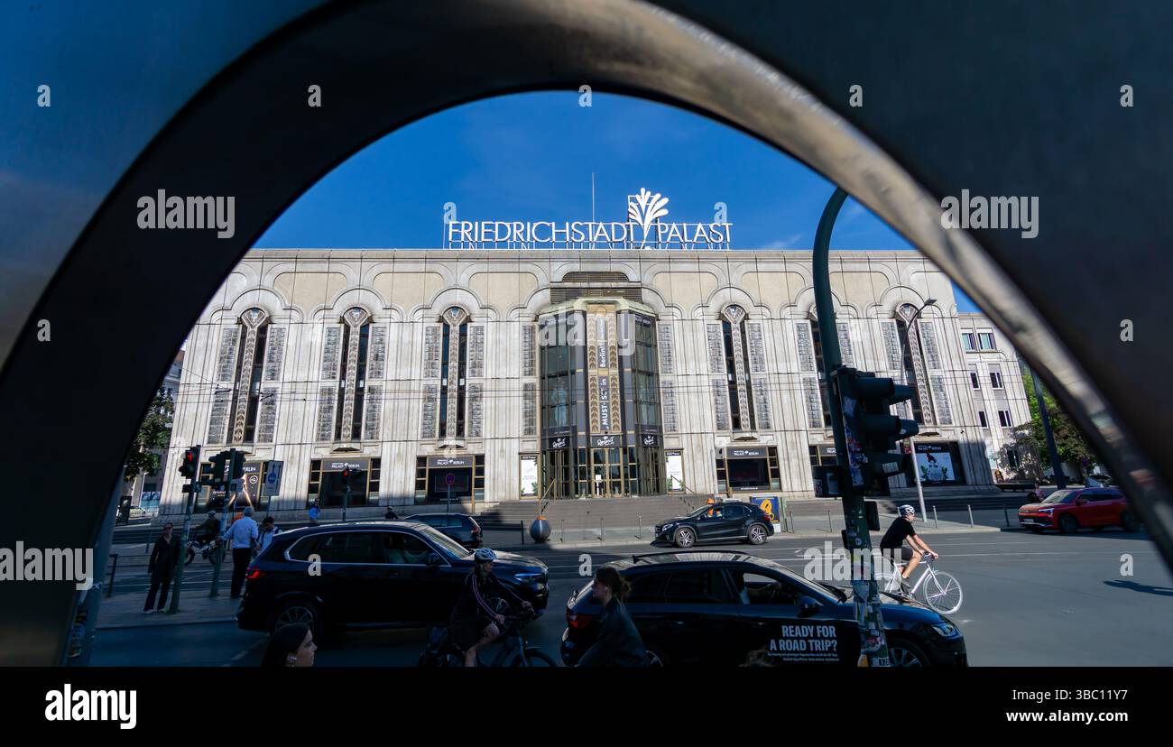Friedrichstadt palast scene hi-res stock photography and images - Alamy