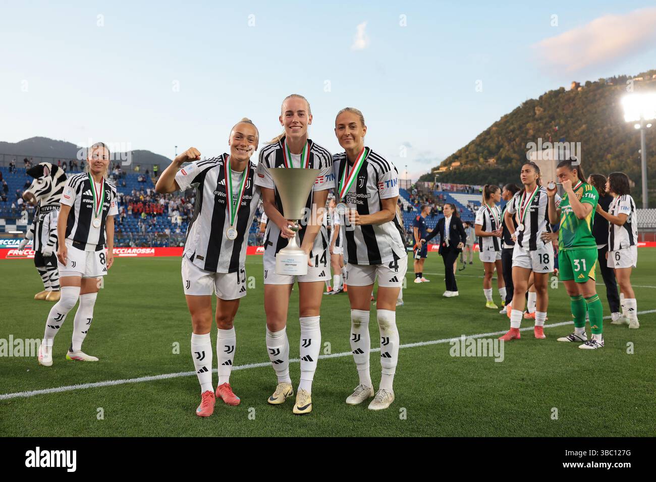 Como, Italy. 17th May, 2025. Martina Rosucci of Juventus looks on as ...