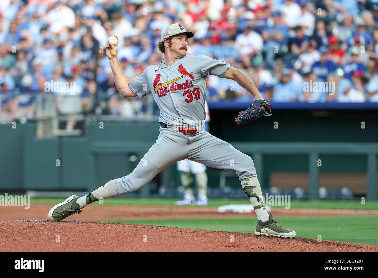 May 17, 2025: St. Louis Cardinals starting pitcher Miles Mikolas (39 ...