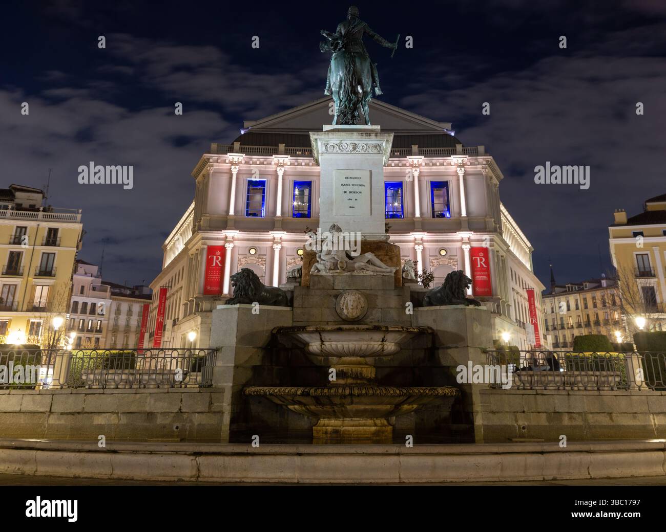 Fountain of Philip IV Memorial Monument Night View, Plaza De Oriente ...