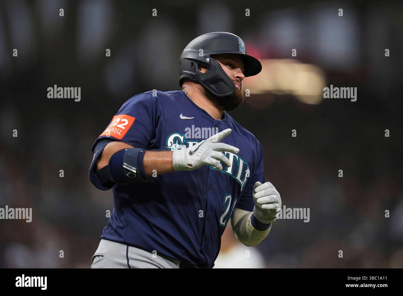 Seattle Mariners' Rowdy Tellez (23) celebrates after hitting a home run ...