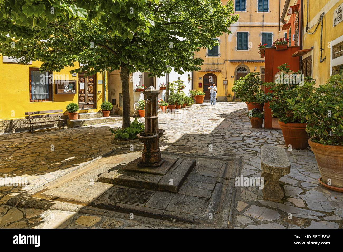 Piazza Umberto, mountain village of Poggio, Elba Island, Tuscan ...