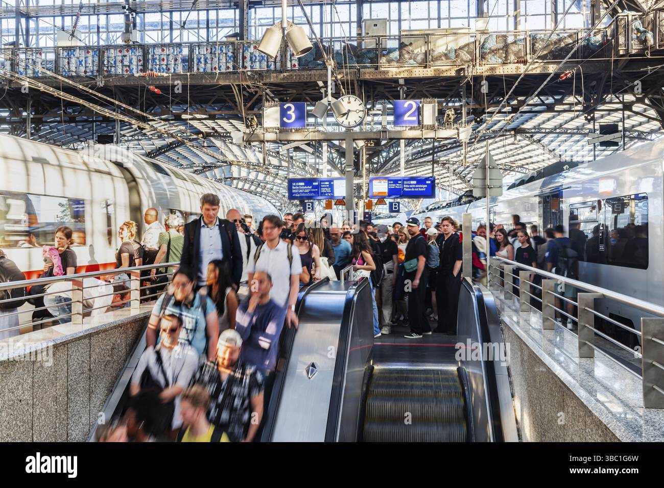 Cologne central station stairs hi-res stock photography and images - Alamy