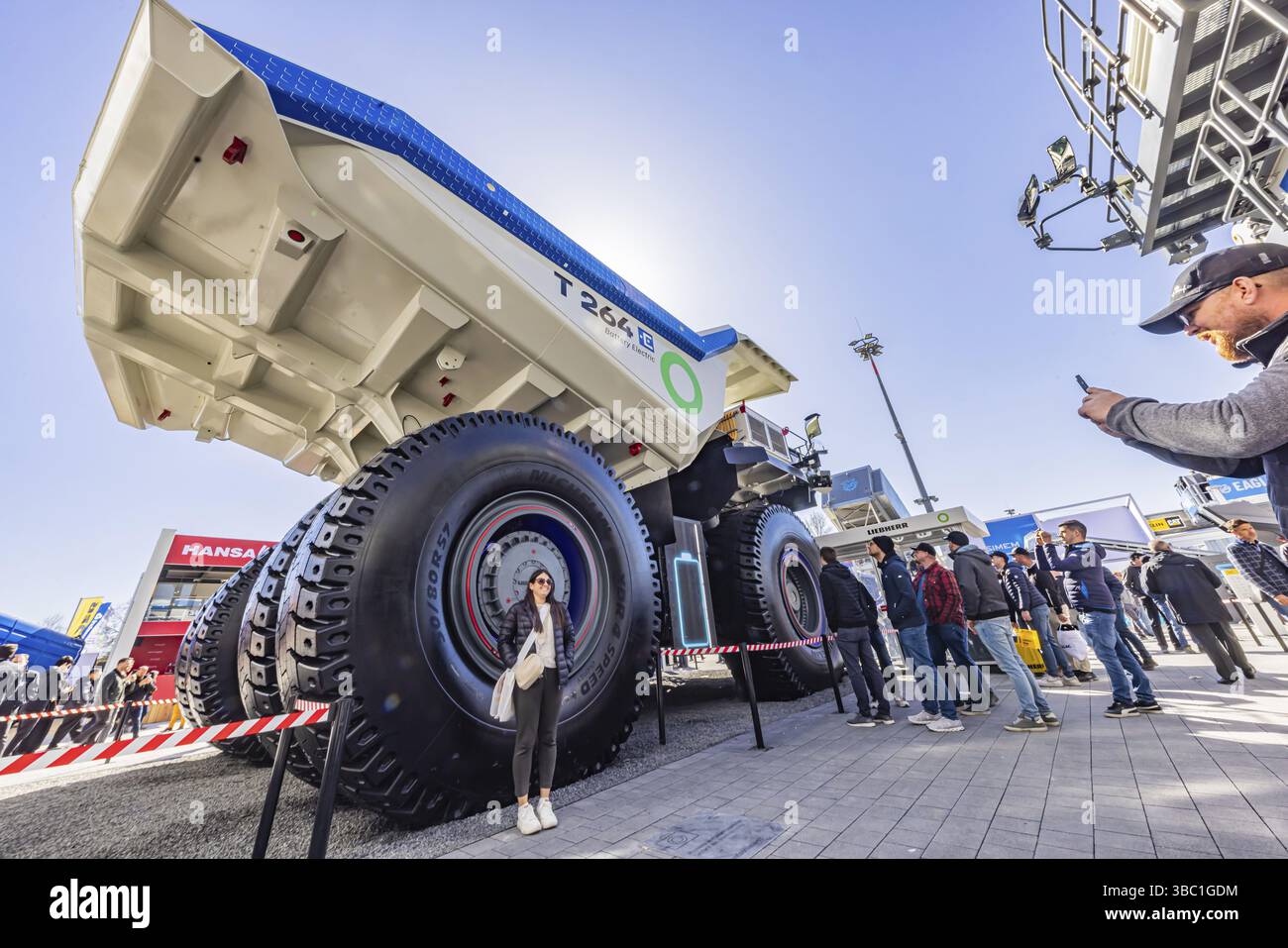 Liebherr T 264, battery-electric and autonomous mining truck, designed ...