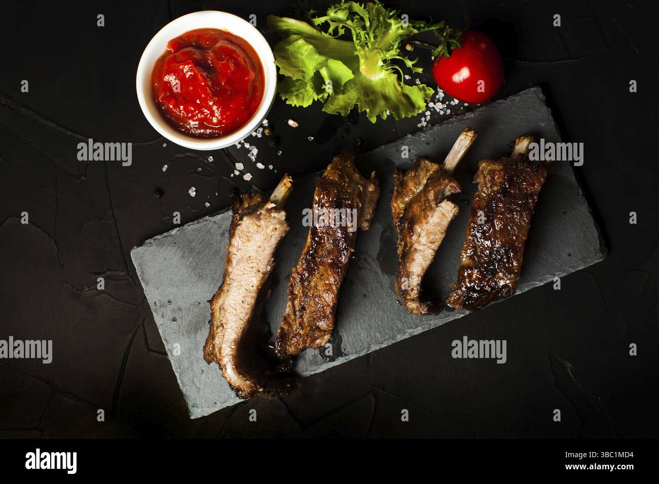 Sliced grilled meat barbecue hi-res stock photography and images - Alamy