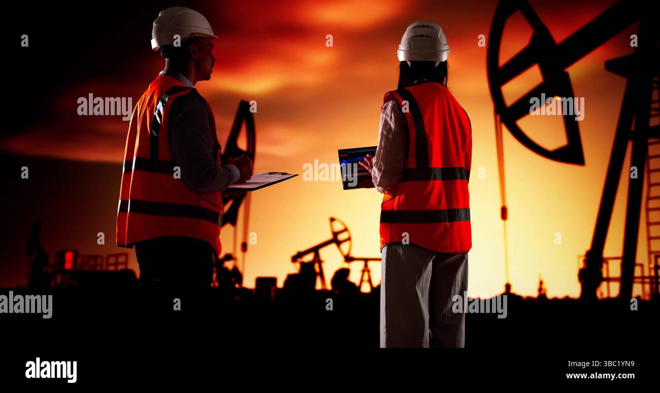 Engineer Inspects Drill Rig In Desert For Oil And Gas Stock Photo - Alamy