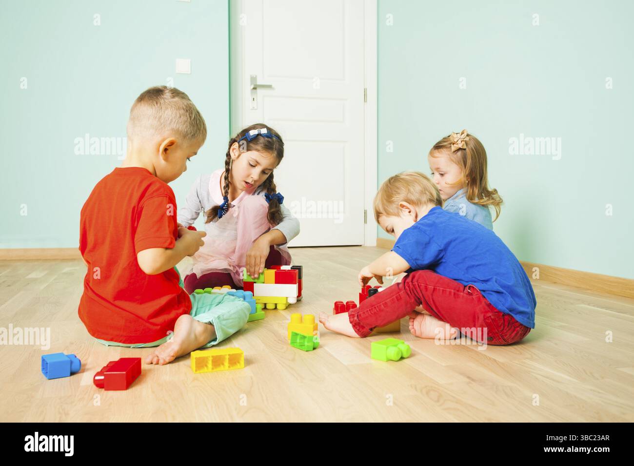 Untidy room hi-res stock photography and images - Alamy