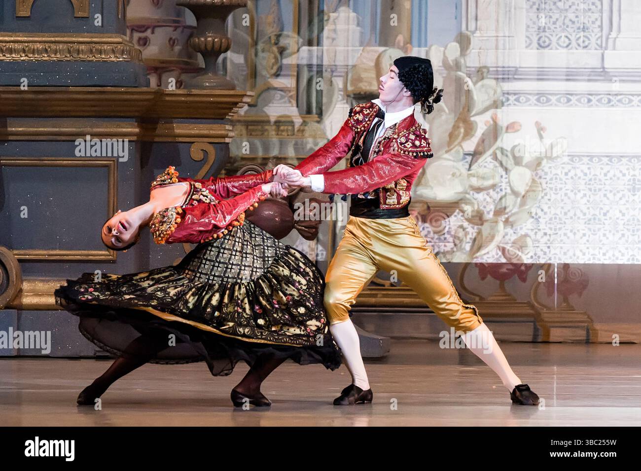 The nutcracker ballet the spanish dance hi-res stock photography and ...