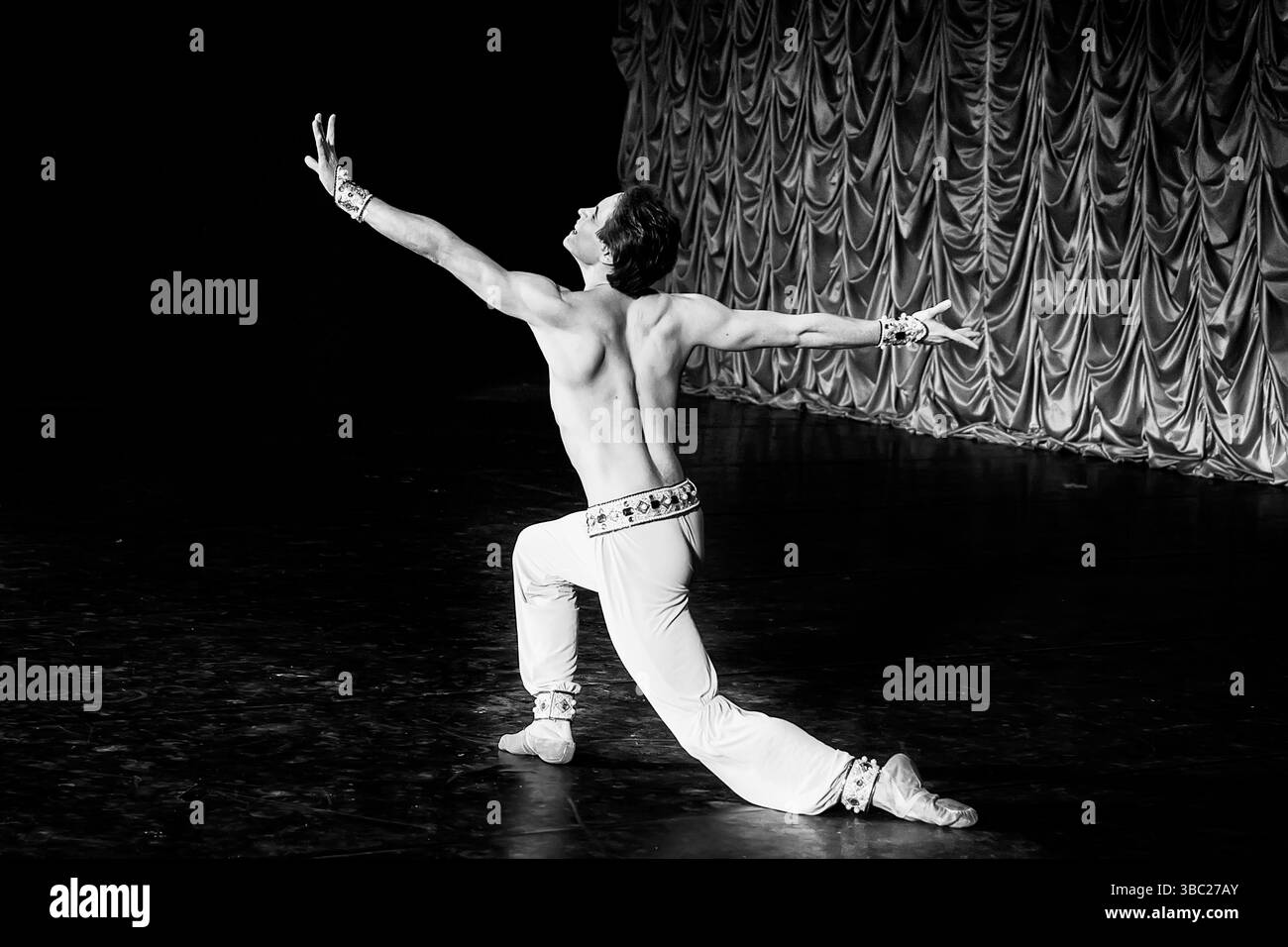 bright and fascinating emotions of ballet dancers' performances with ...