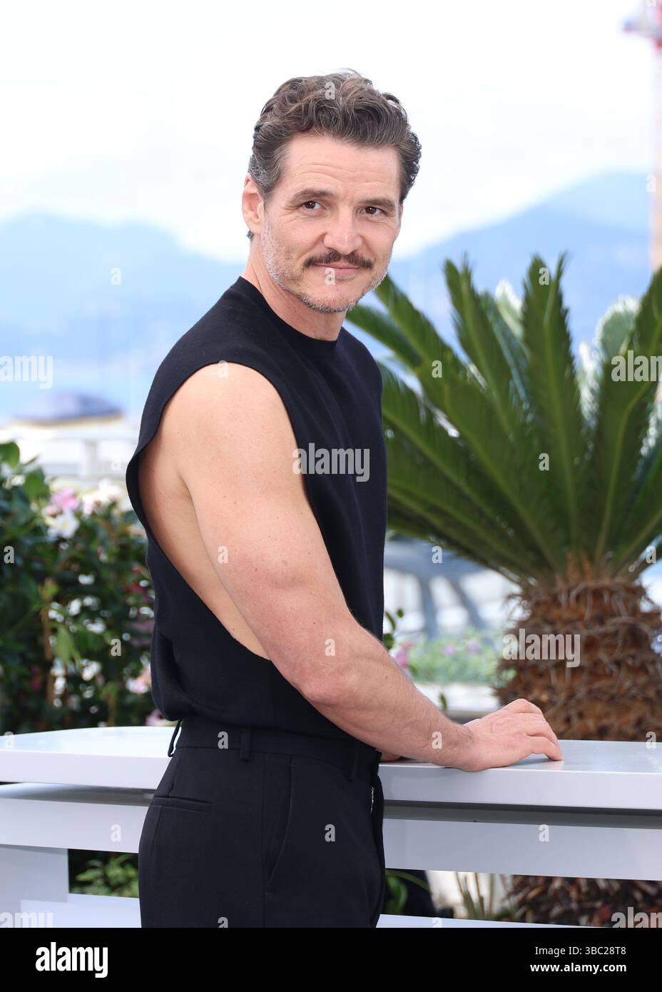 Cannes, France. 17th May, 2025. Pedro Pascal poses during the ...