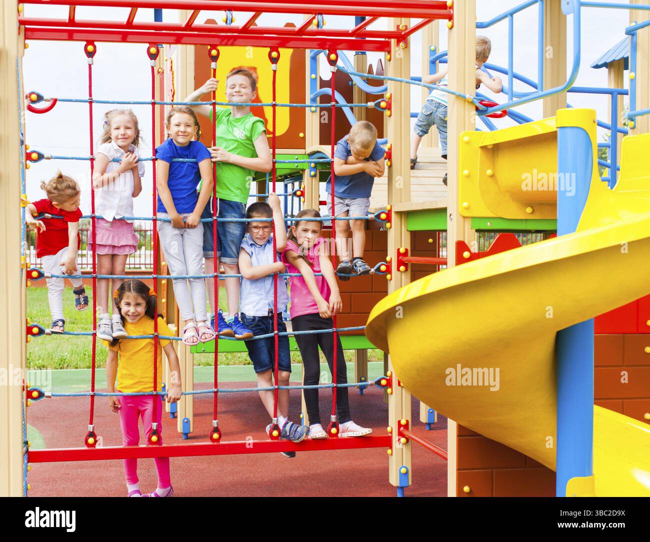 Children with colorful clothes hi-res stock photography and images - Alamy