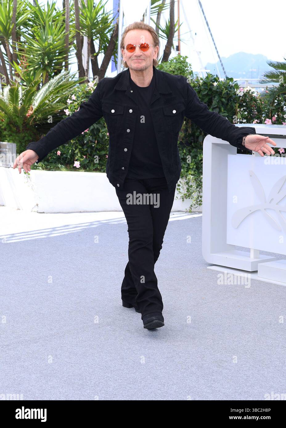 Cannes, France. 18th May, 2025. Bono poses during the "Bono: Stories Of ...