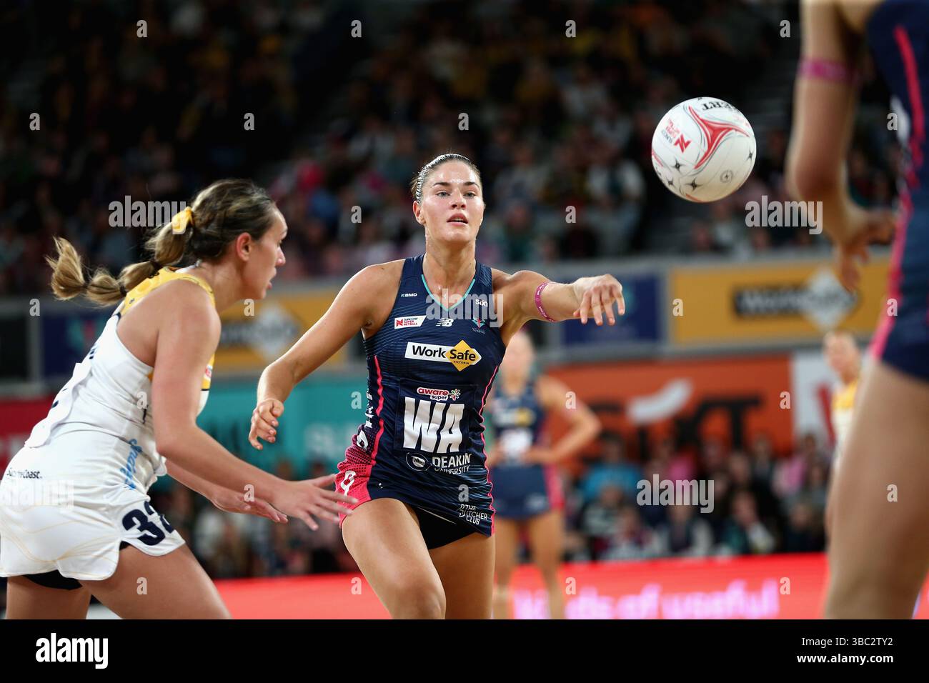 Melbourne, Australia. 18th May, 2025. Zara Walters of the Vixens passes ...