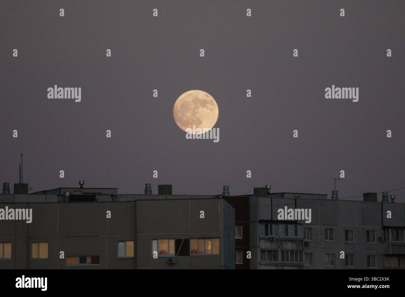 Soft urban light hi-res stock photography and images - Alamy