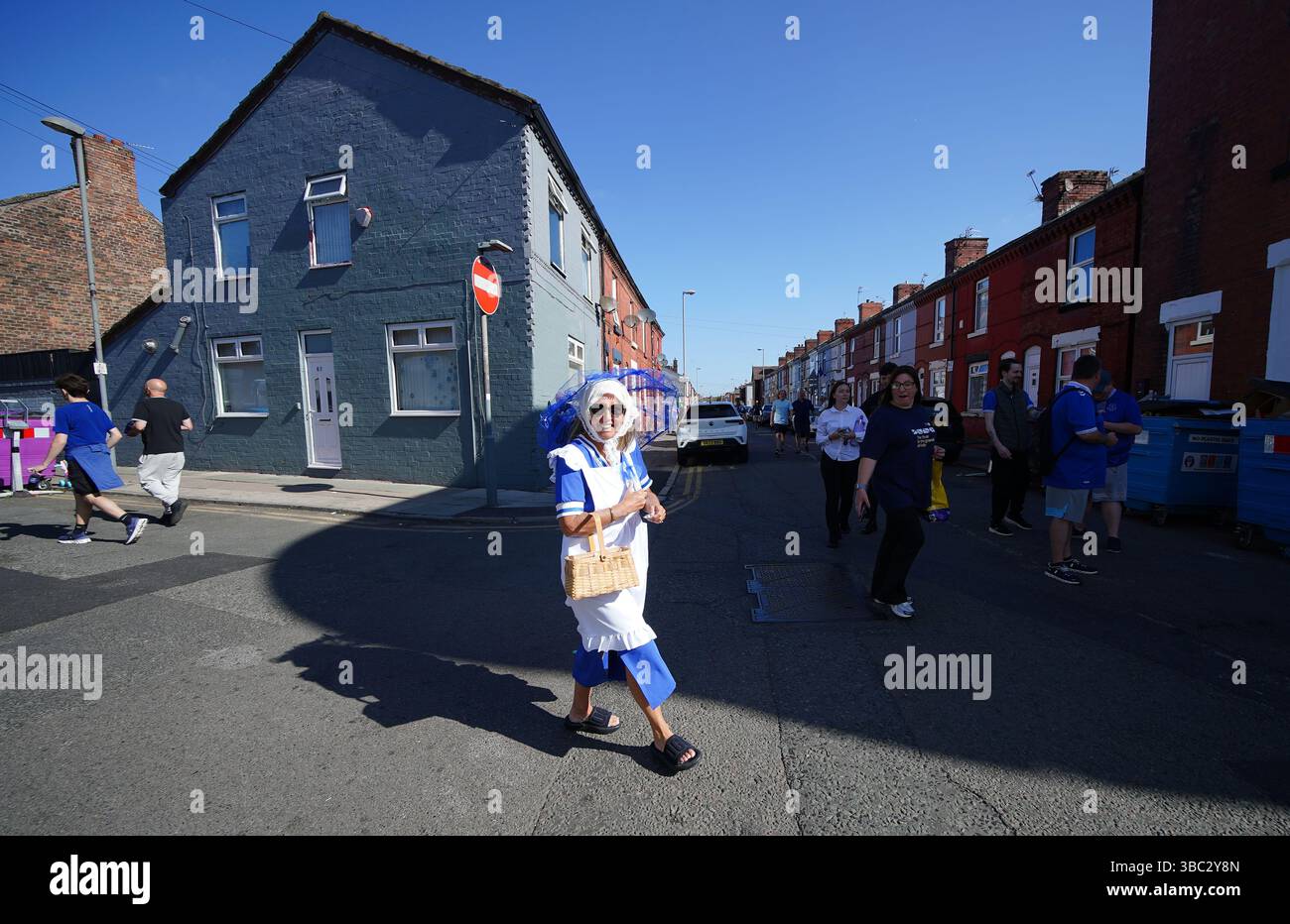 Everton Toffee Lady hands out mints ahead of their sides final match at ...