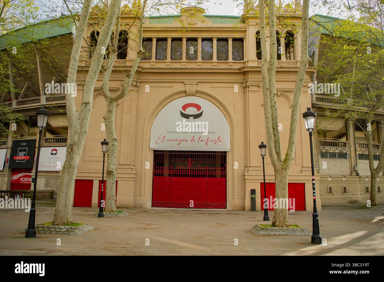 Pamplona bull run fireworks hi-res stock photography and images - Alamy