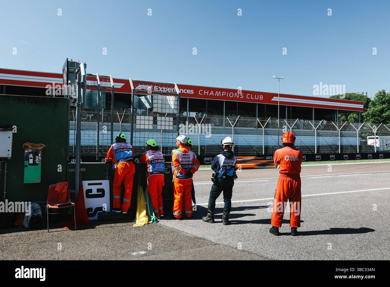 marshall, commissaire de piste, marshal, marshalls, marshals action ...