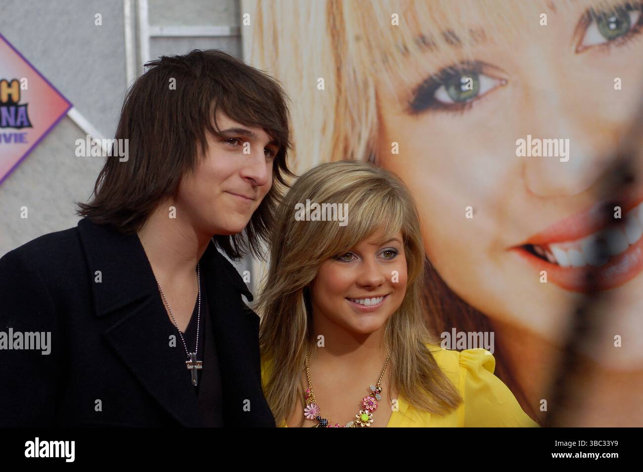 Olympic gymnast Shawn Johnson and actor Mitchel Musso share a moment on ...
