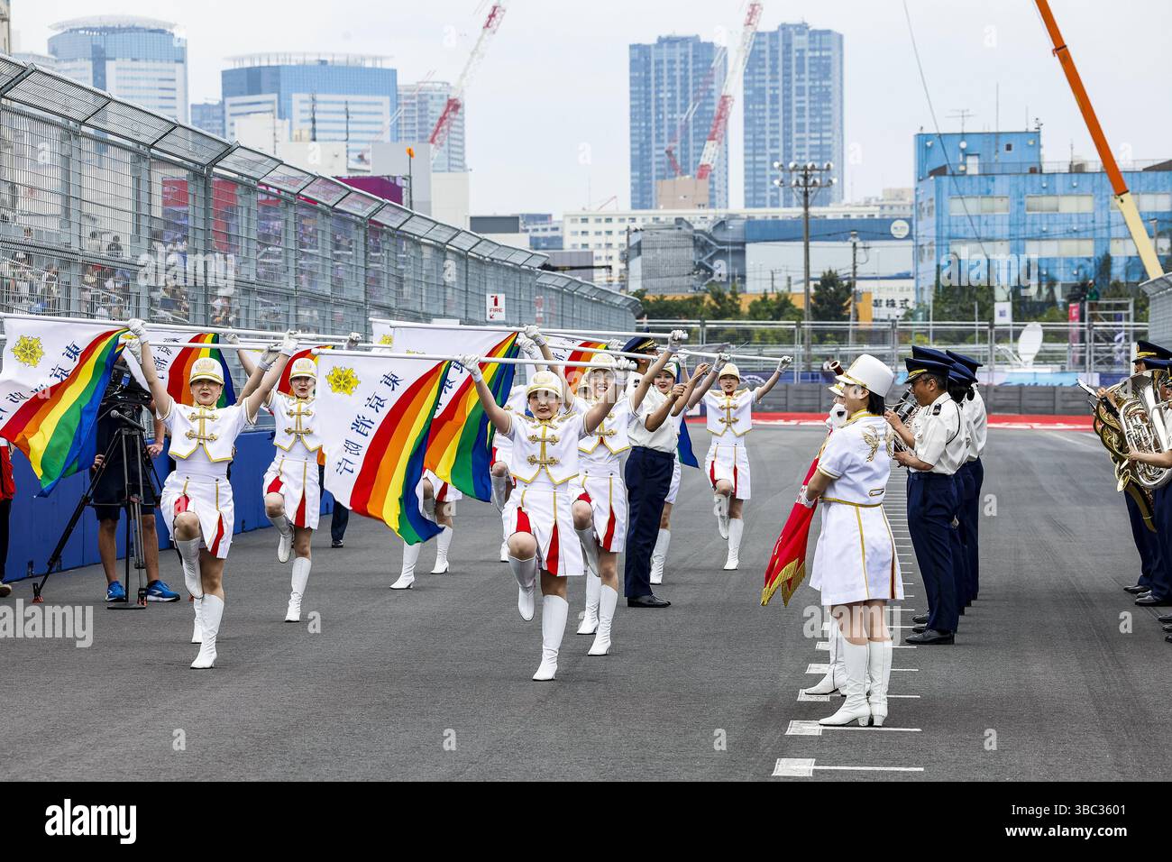 Tokyo, Japan. 18th May 2025. ambianceduring the Tokyo ePrix, 8th and ...