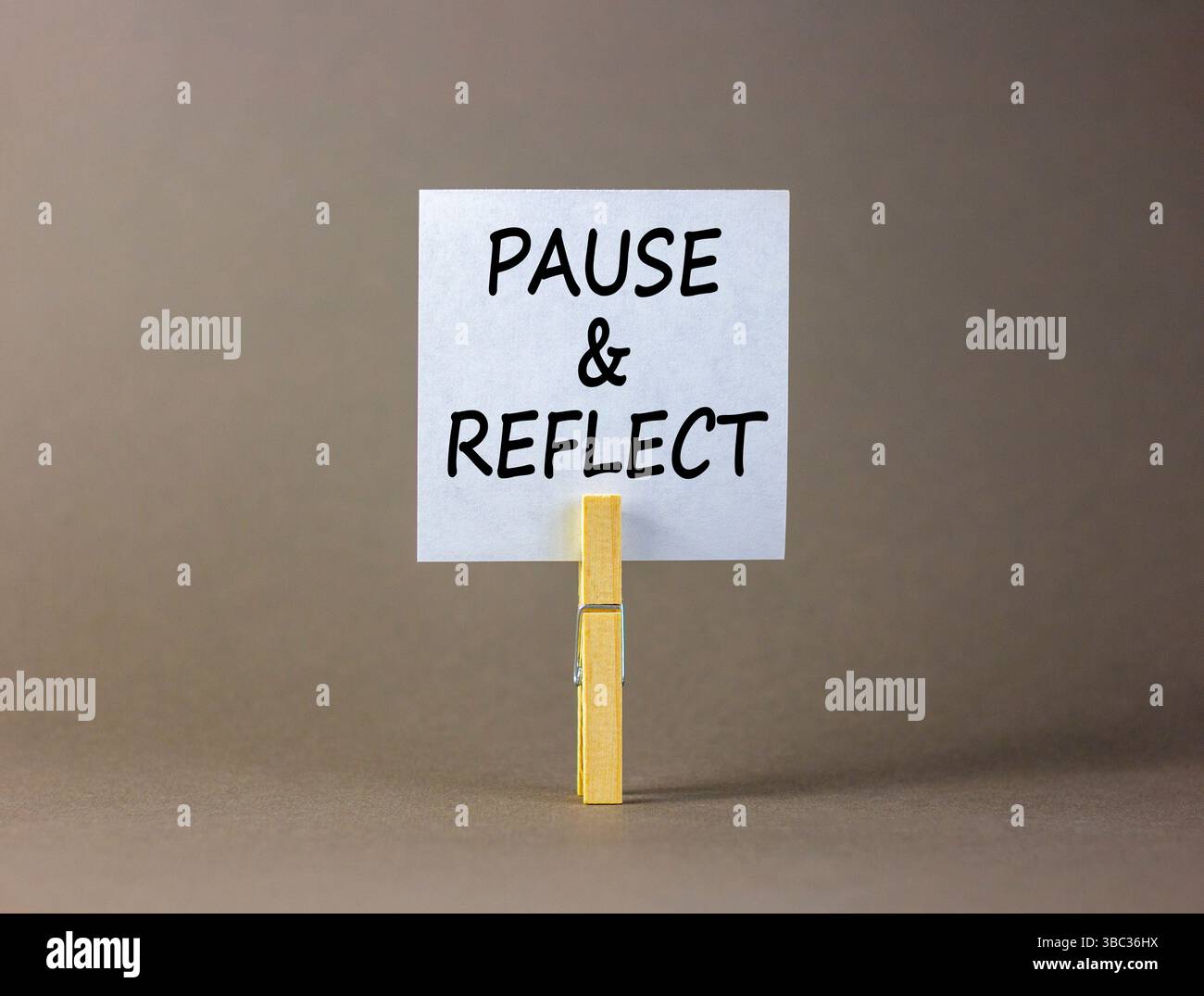 Pause and reflect symbol. Concept words Pause and reflect on beautiful ...