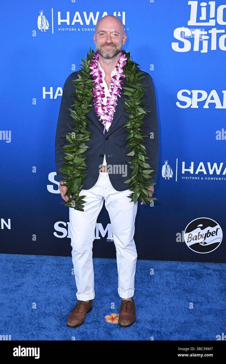 Dan Romer bei der Weltpremiere des Kinofilms Lilo & Stitch im El ...