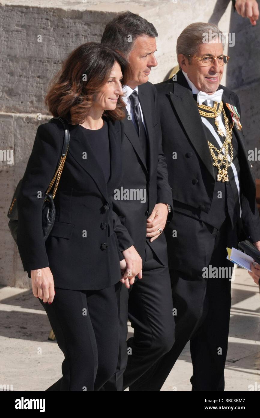 Former Italian Premier Matteo Renzi and his wife Agnese Landing arrive ...
