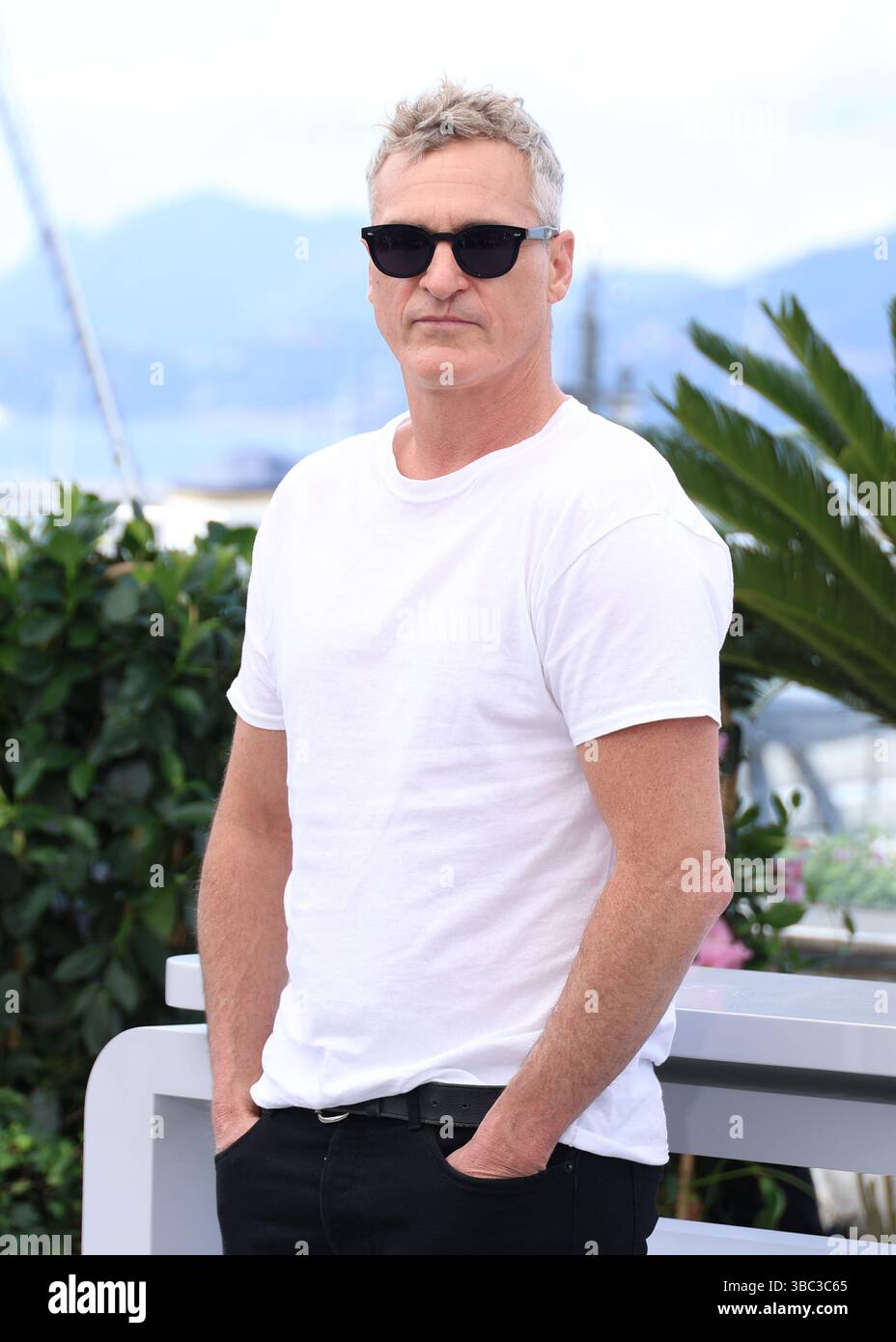 Joaquin Phoenix poses during the "Eddington" photocall at the 78th ...