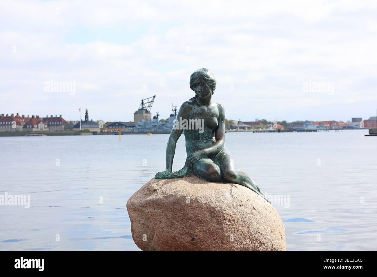 The Little Mermaid statue at the Langelinie pier in Copenhagen, Denmark Stock Photo - Alamy