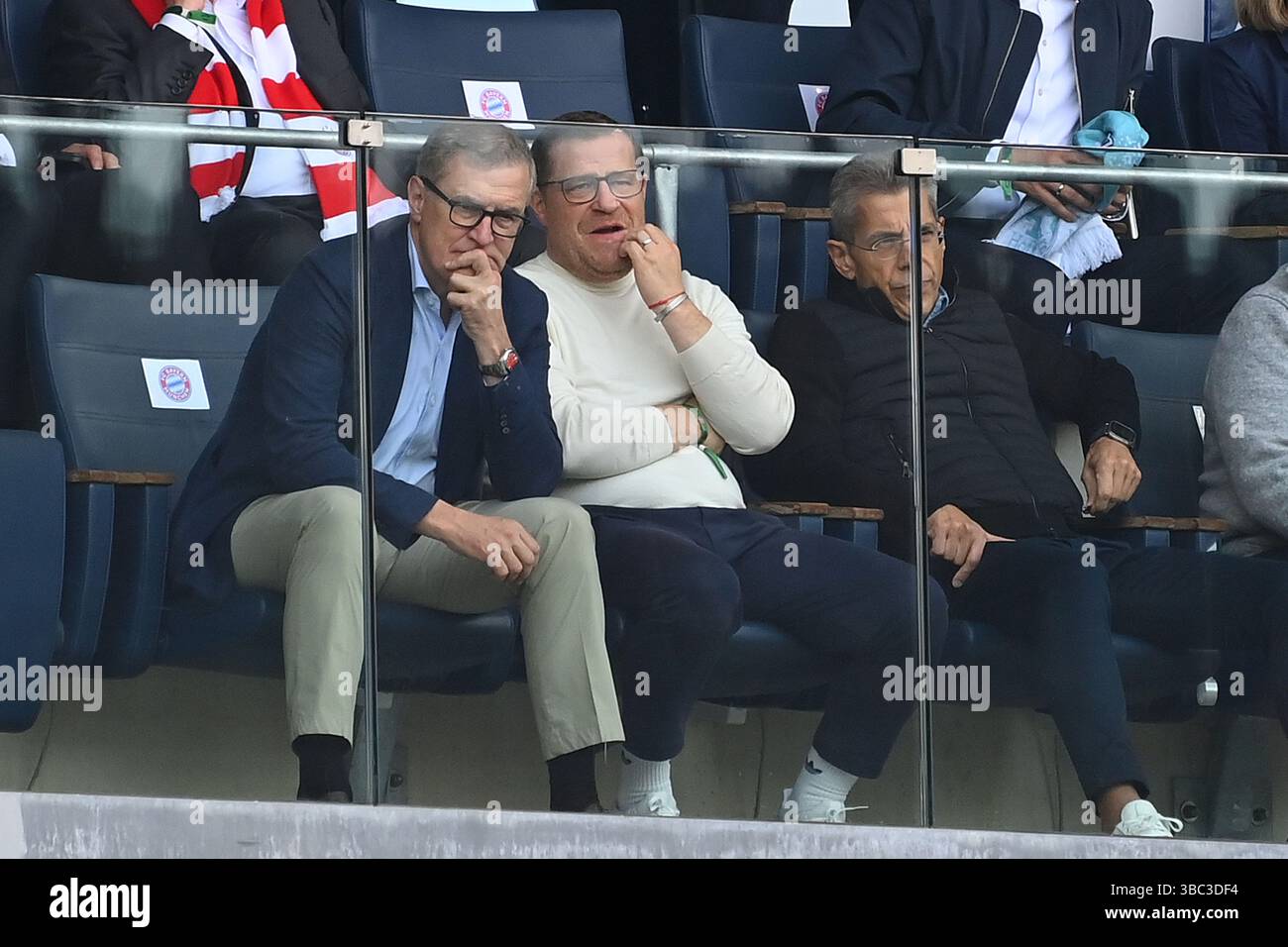 From left: Jan Christian DREESEN (FCB CEO), Max EBERL (FC Bayern Munich ...