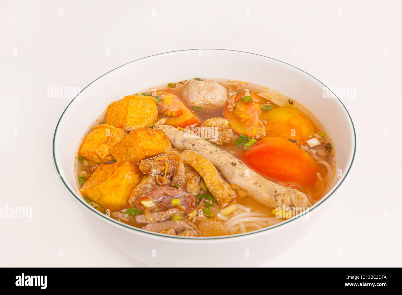 Bun Rieu Cua Ha Noi, Crab paste vermicelli soup with minced shrimp ...