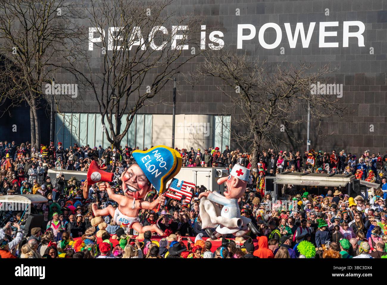 Rose Monday parade in Düsseldorf, float by float builder Jacques Tilly ...