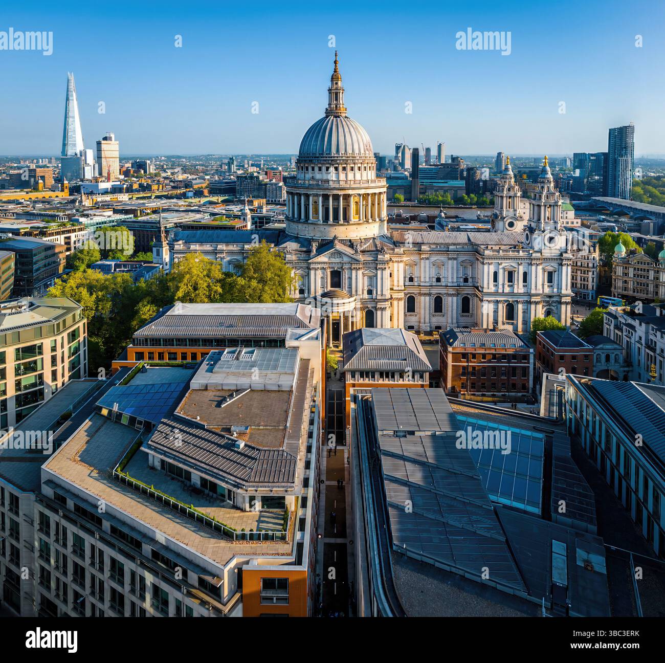 Aerial cityscape of central London featuring St. Paul’s Cathedral ...