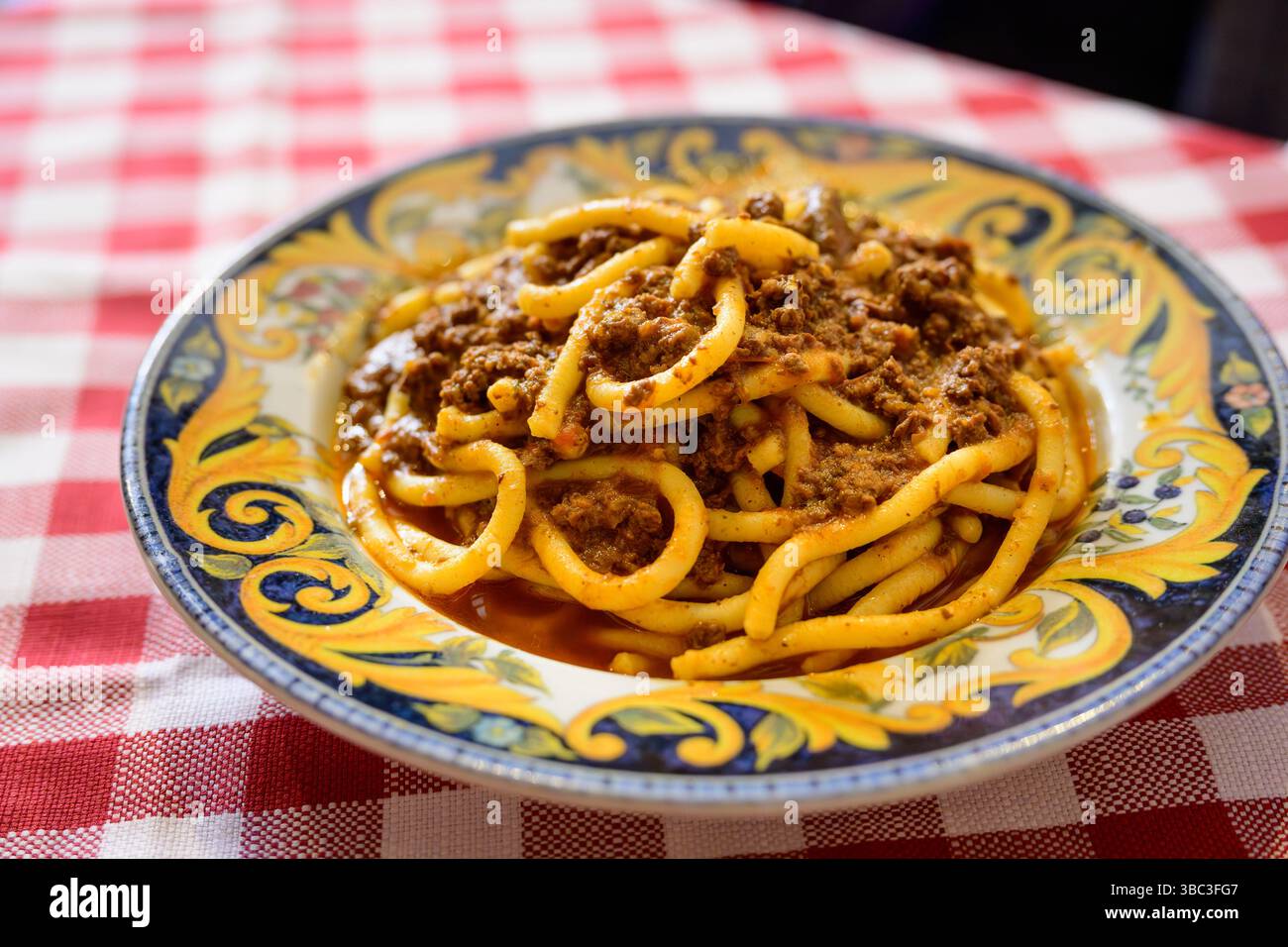 Bigoli col musso hi-res stock photography and images - Alamy