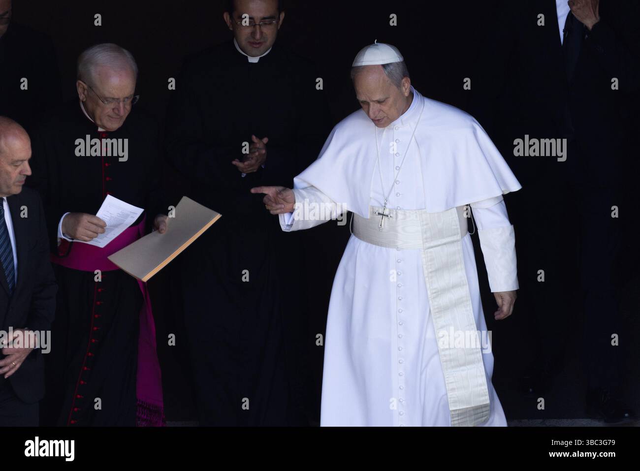 Vatikanstadt, Vatican. 18th May, 2025. Pope Leo XIV leaves his living ...