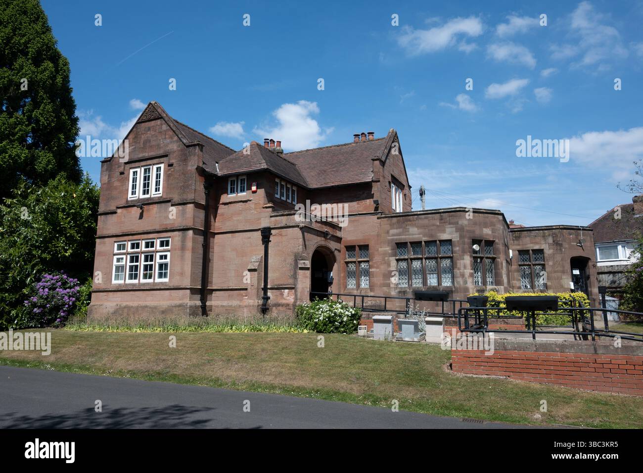 Lodge Hill Cemetery offices, Selly Oak, Birmingham, West Midlands ...