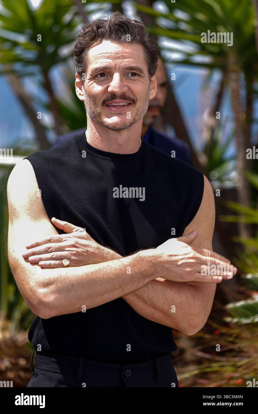 Cannes, Frankreich. 17th May, 2025. Pedro Pascal poses at the photocall ...