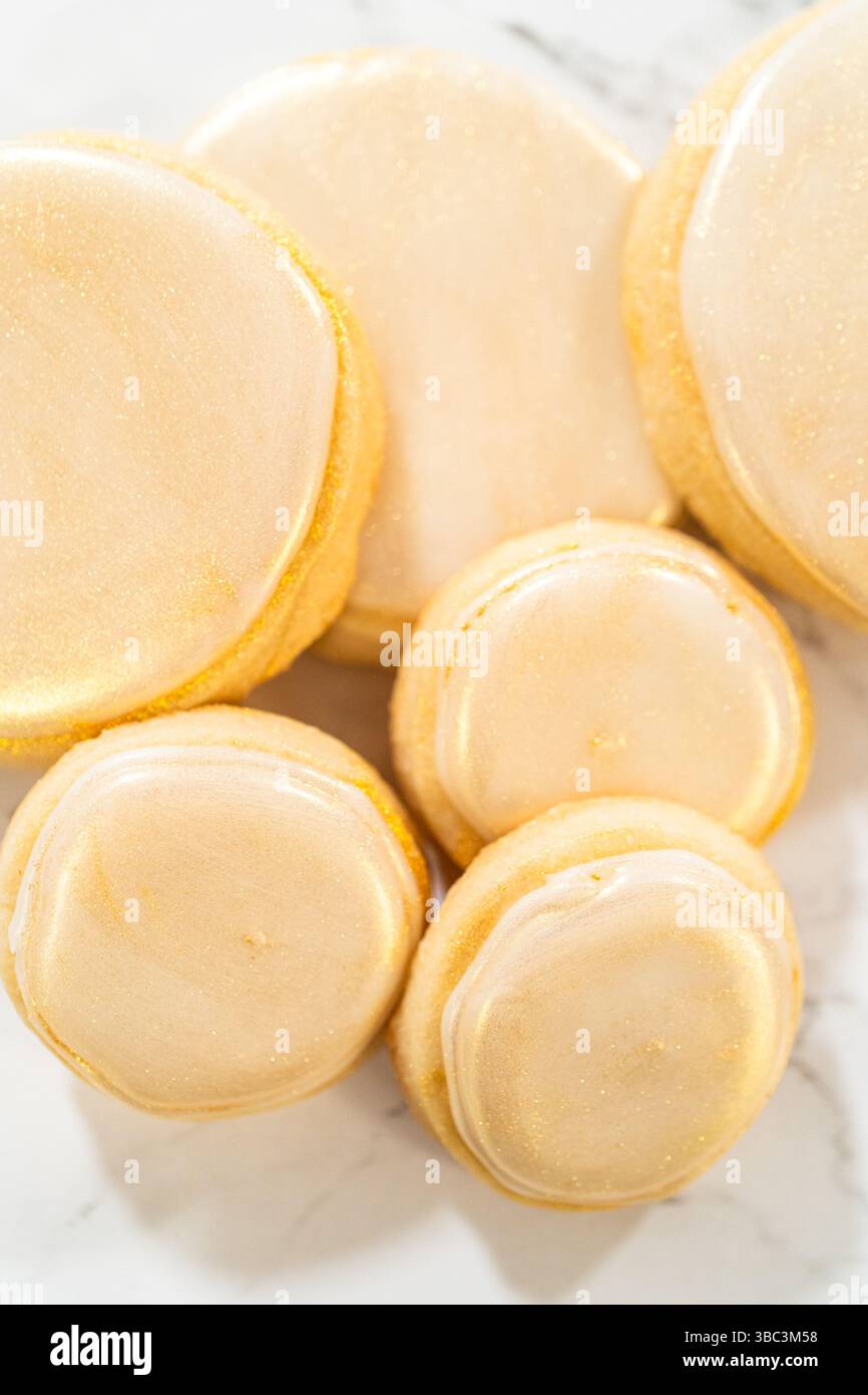 Gold dust cookies hi-res stock photography and images - Alamy