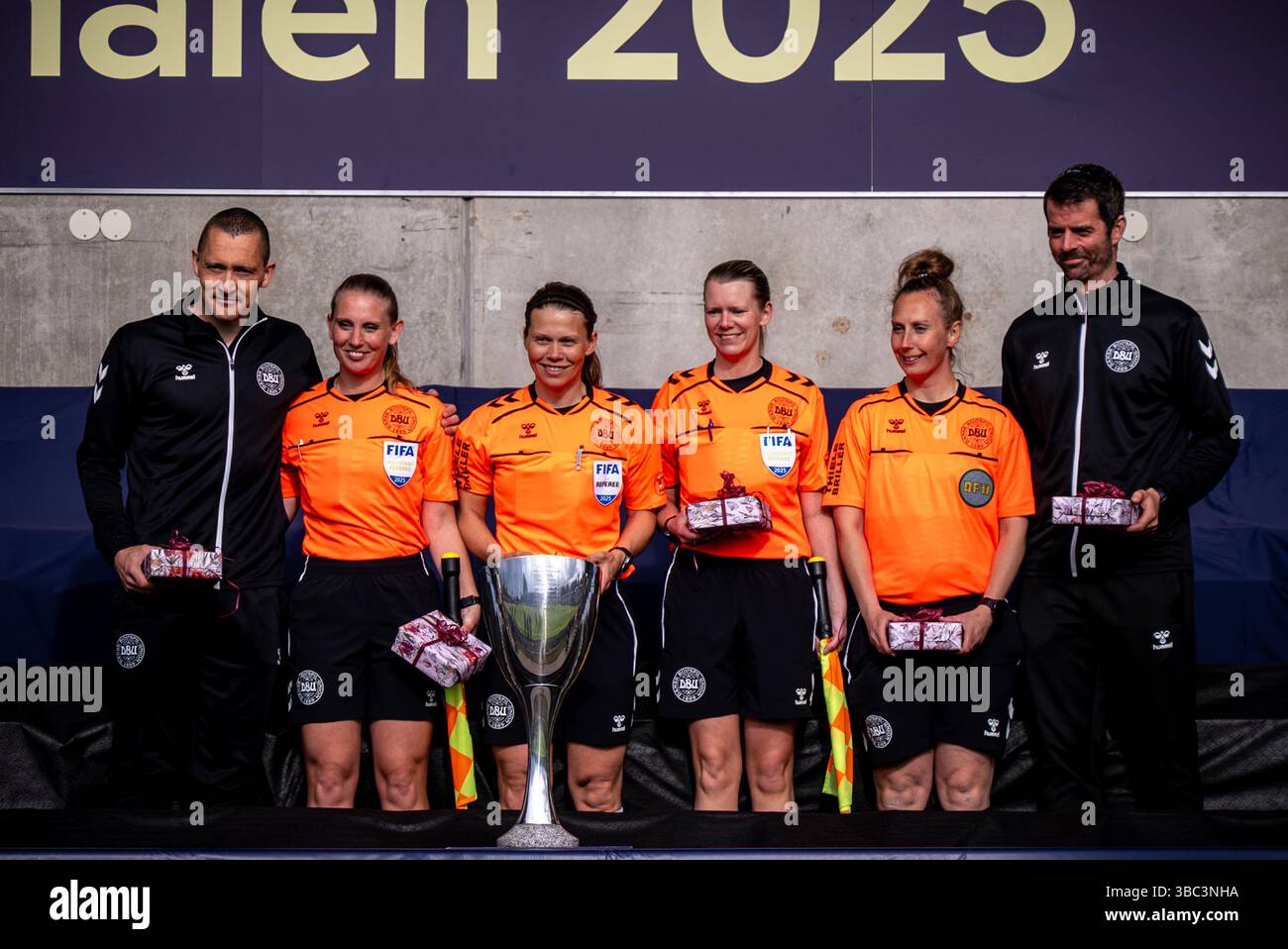 Lyngby, Denmark. 17th, May 2025. Referee Frida Klarlund seen with 4th ...