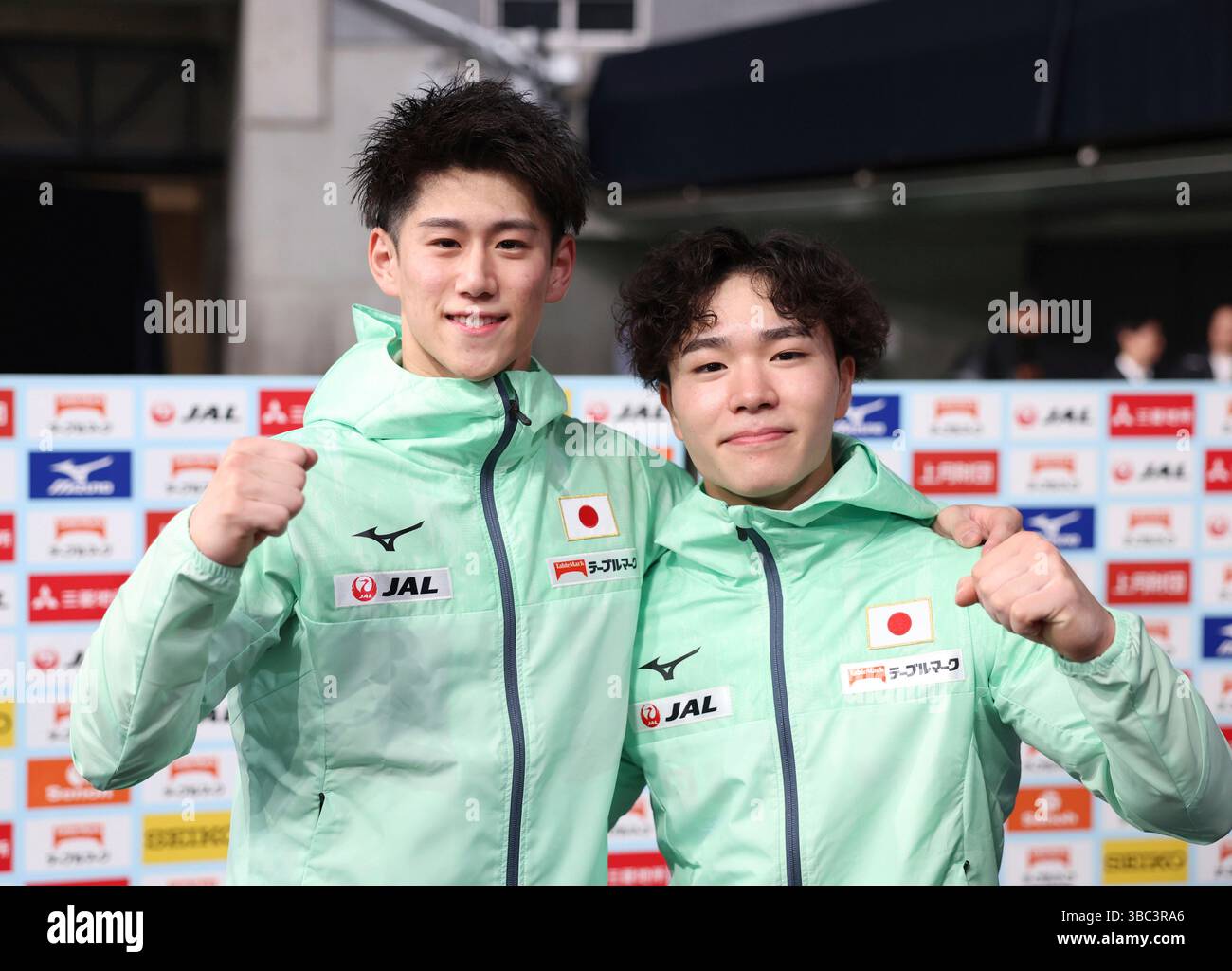 Shinnosuke Oka (R) and Daiki Hashimoto, of Japan, pose for ...