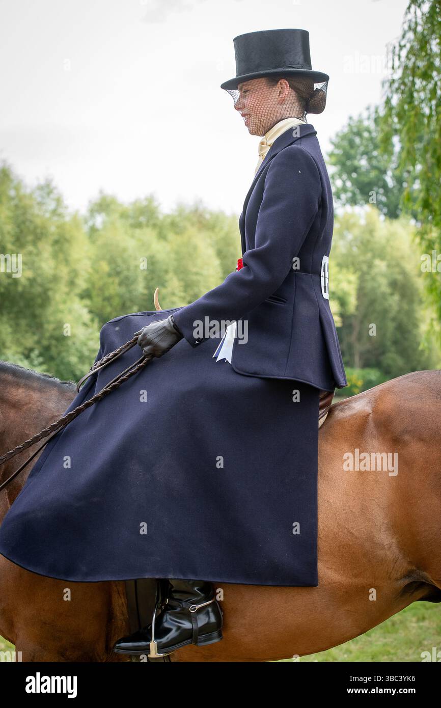 Side saddle association rules hi-res stock photography and images - Alamy