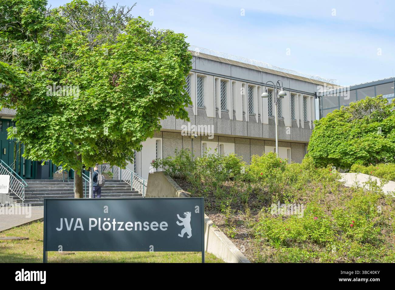 JVA Plötzensee, Friedrich-Olbricht-Damm, Charlottenburg-Nord, Berlin ...