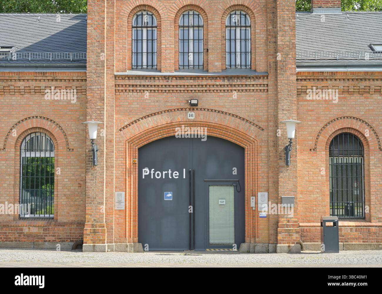 Pforte 1, JVA Plötzensee, Friedrich-Olbricht-Damm, Charlottenburg-Nord ...