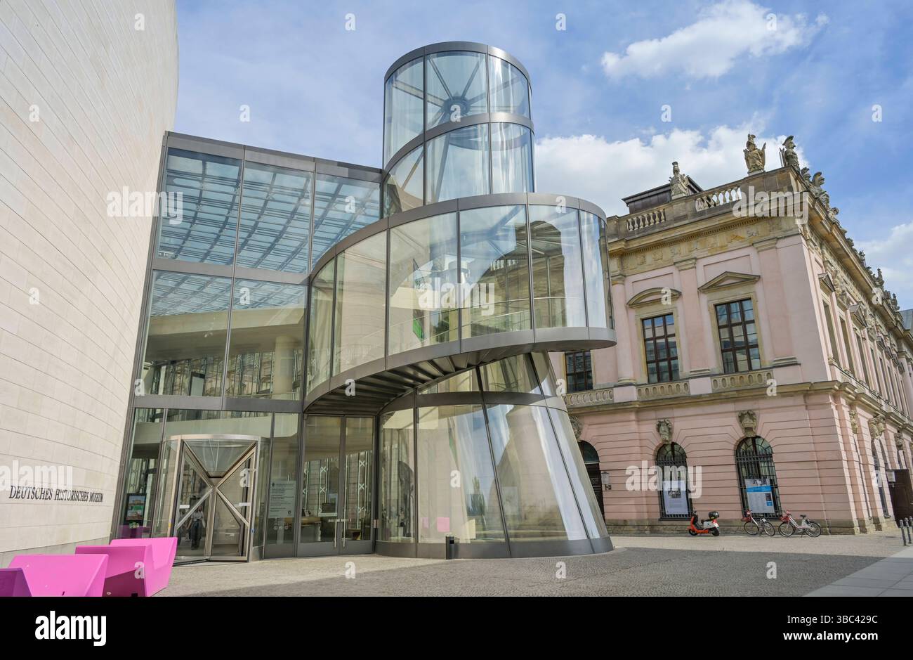 Deutsches Historisches Museum, Neubau, Pei-Bau, Hinter dem Gießhaus ...
