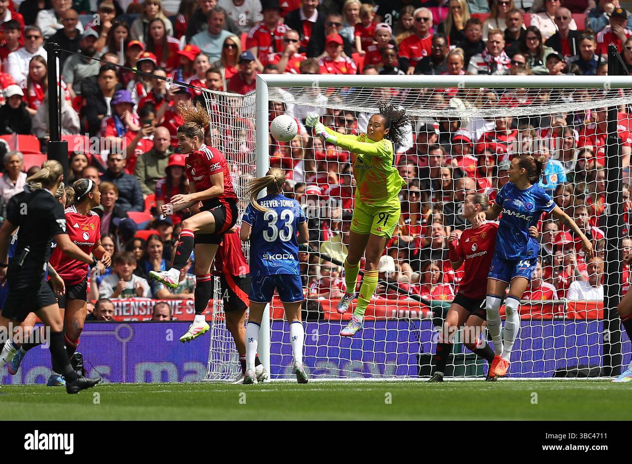 Wembley Stadium, London, UK. 18th May, 2025. Womens FA Cup Final ...