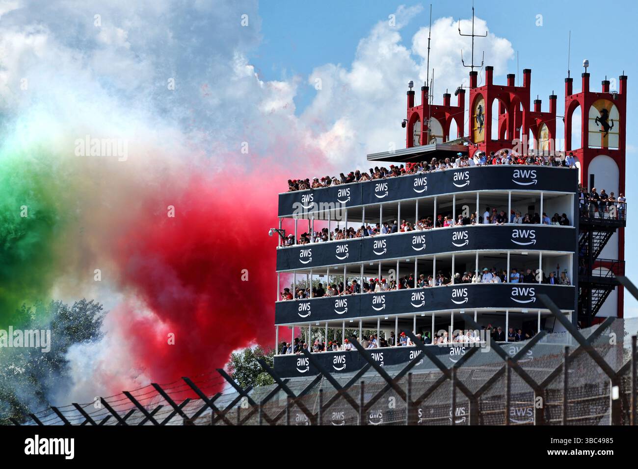 Imola, Italy. 18th May, 2025. Circuit atmosphere. 18.05.2025. Formula 1 ...
