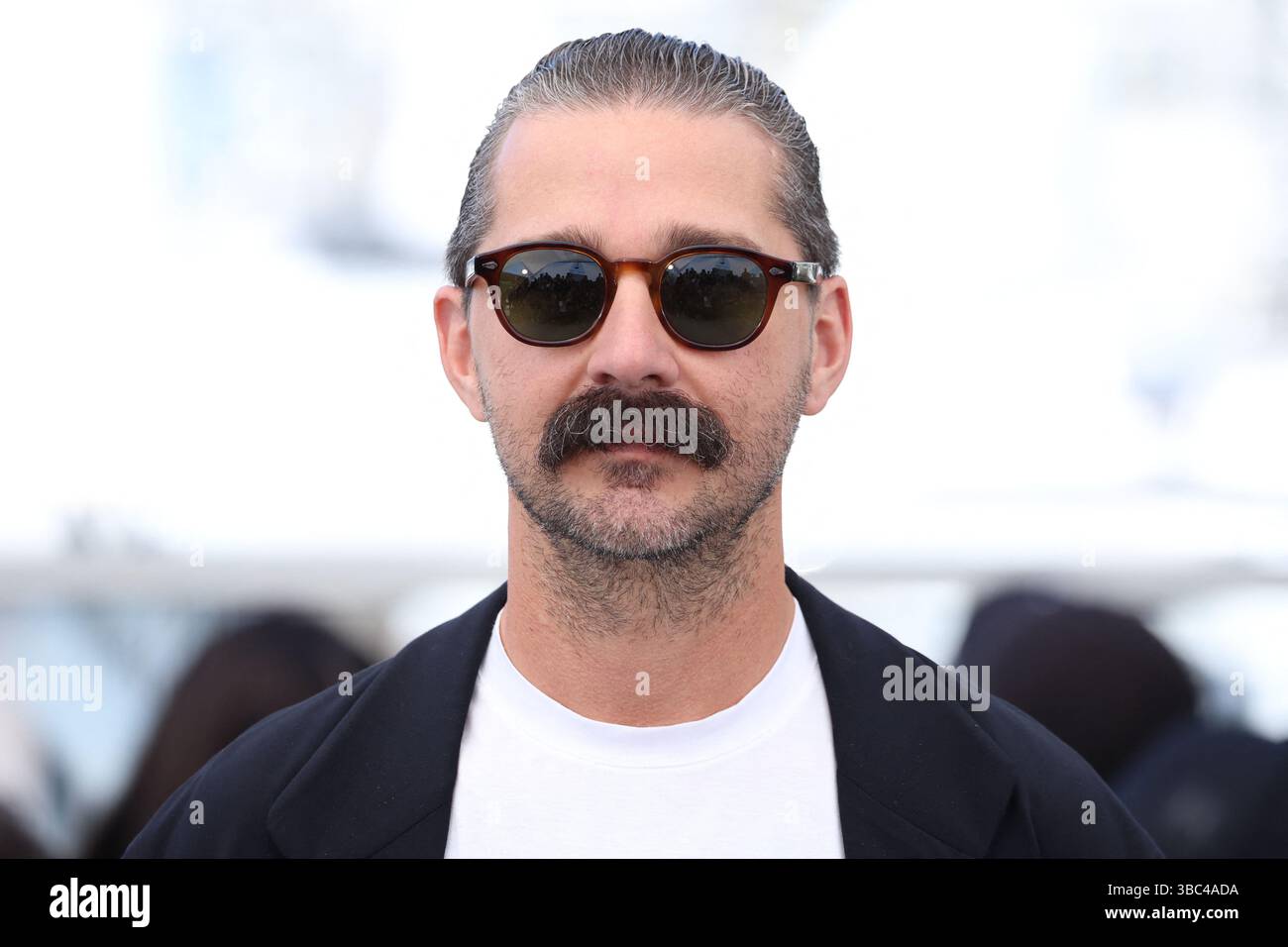 Cannes, France. 18th May, 2025. Shia LaBeouf posing during the Slauson ...