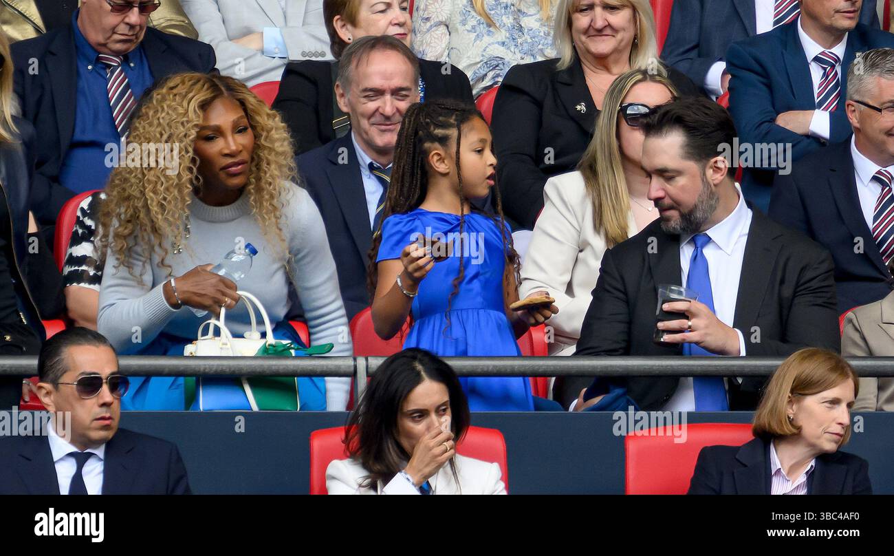 London, UK. 18th May, 2025. Chelsea v Manchester United - Womens FA Cup ...