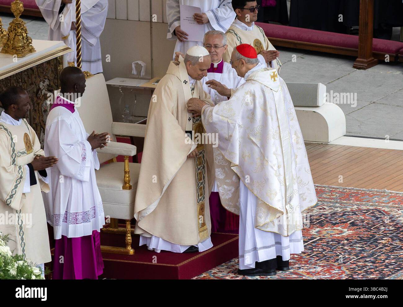 Vatican jubilee in Italy Pope Leo XIV receives the pallium lambswool ...
