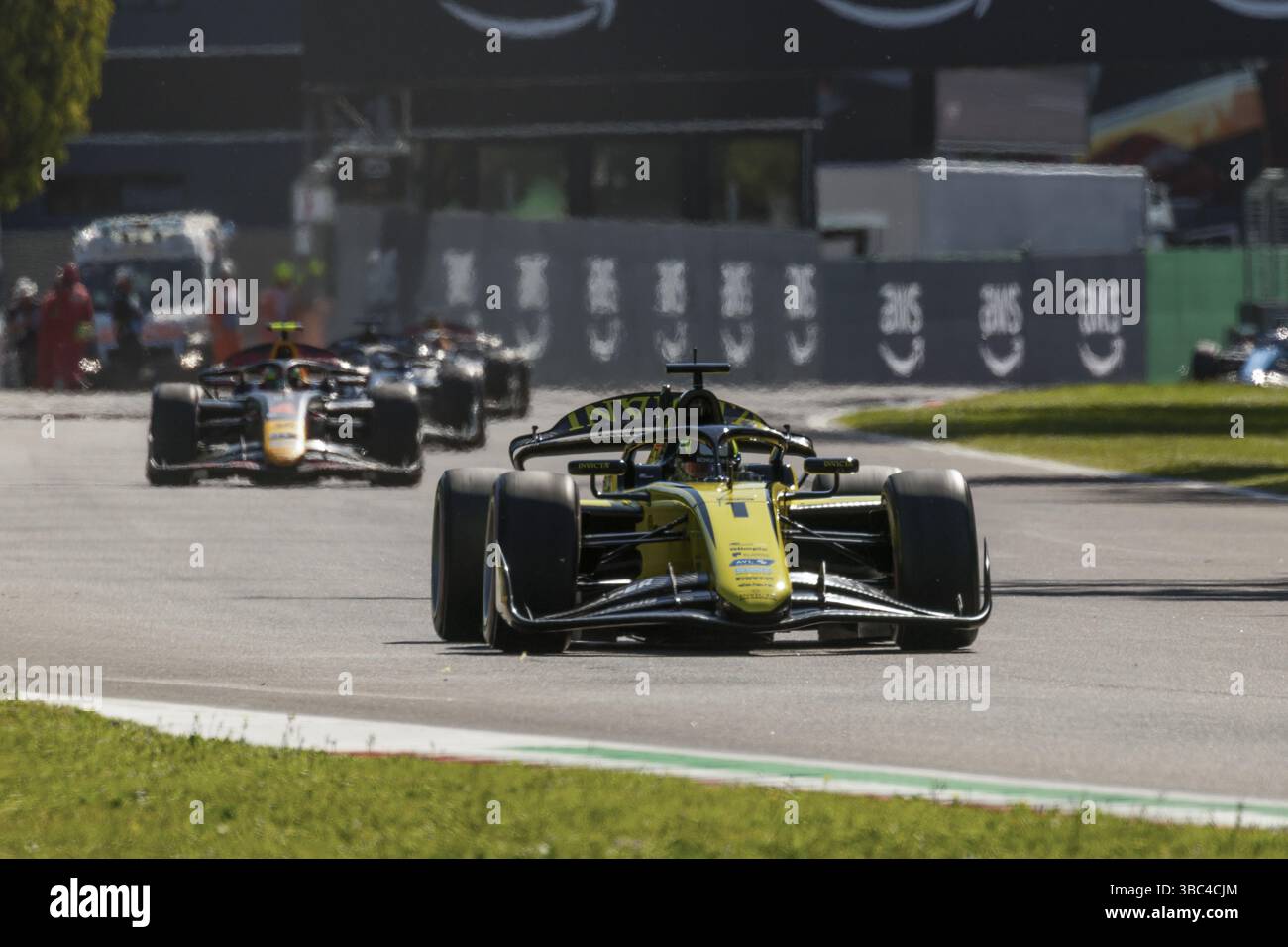01 FORNAROLI Leonardo (ita), Invicta Racing, Dallara F2 2024, action ...
