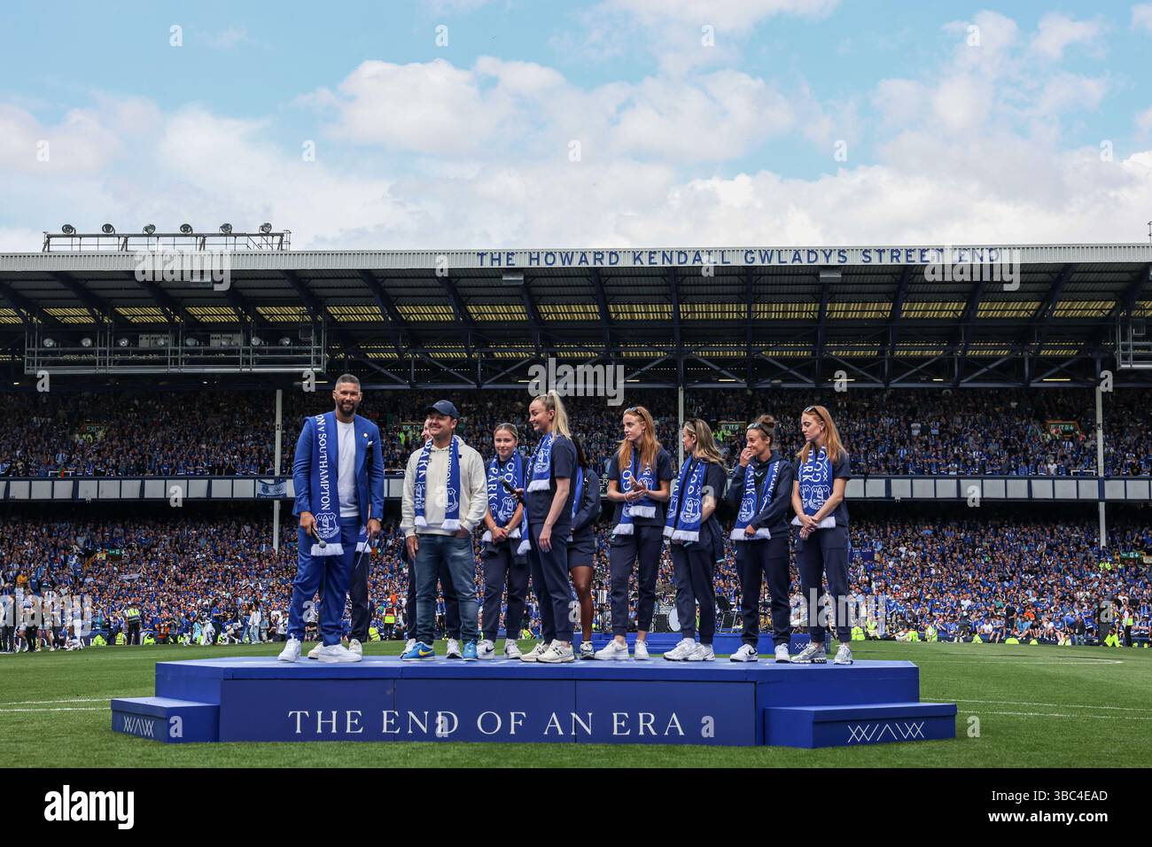 Liverpool, UK. 18th May, 2025. Tony Bellew Heavyweight boxer announcing ...